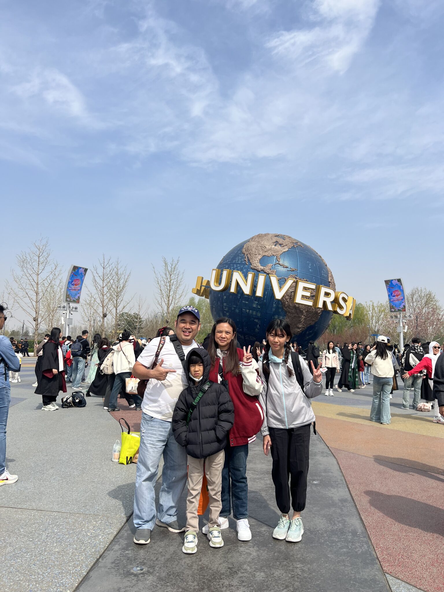 Dua Dunia Fantasi di China: Petualangan Tak Terlupakan di Universal ...